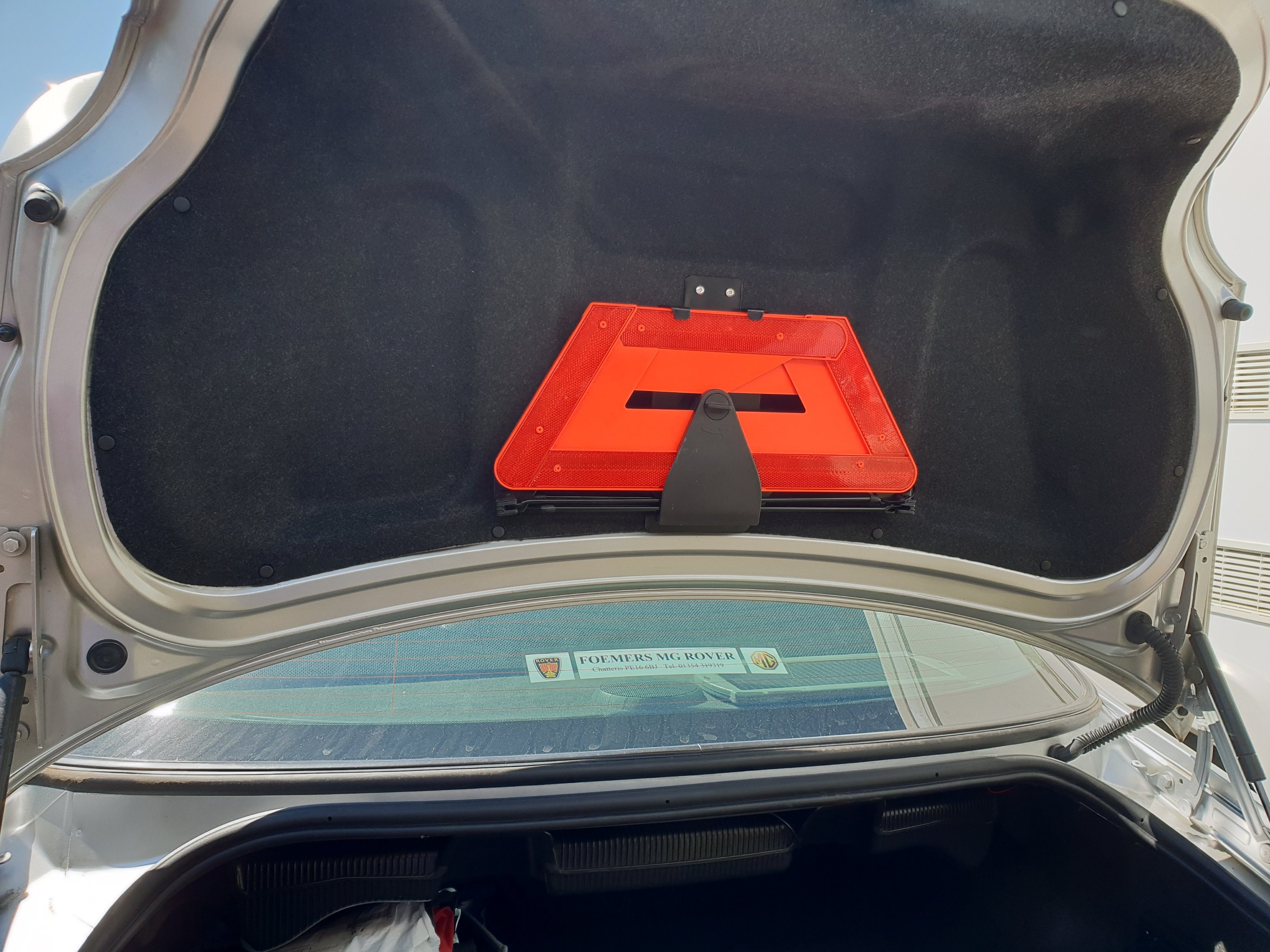 Boot Lid Warning Triangle – MG ZT info mods and maintenance
