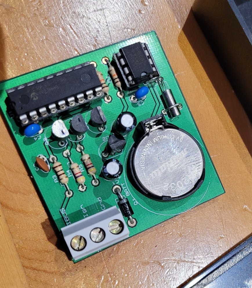 Rare IBUS clock tracked down – MG ZT info mods and maintenance